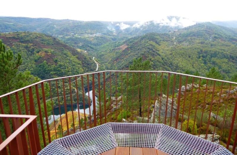 From Santiago: Ribeira Sacra & Sil River Canyon Boat Tour - Who Should Consider This Tour?