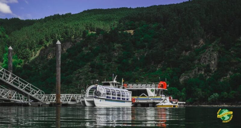 From Santiago: Ribeira Sacra Tour & Boat Trip - Sil River Boat Cruise: A Scenic Ride (75 Minutes)