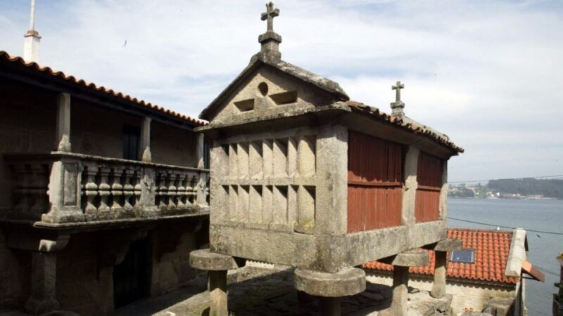 From Santiago: Tour to Rias Baixas with Boat Trip and Winery - FAQ