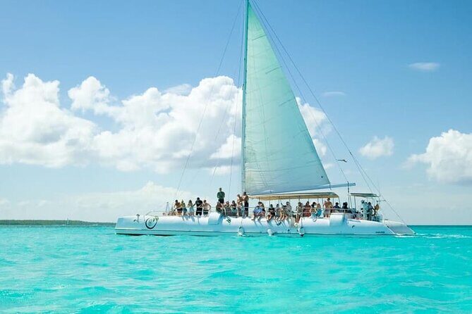 From Santo Domingo Saona Island Food And Drink Catamaran Vip - Discovering the Itinerary: What Travelers Can Expect
