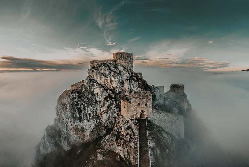 From Sarajevo: Vranduk, Srebrenik and Tesanj Castles Tour - Key Points