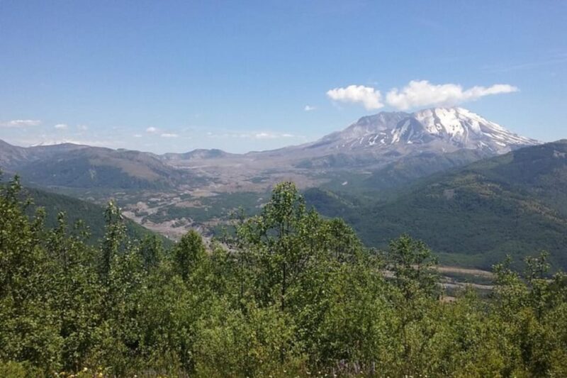 From Seattle: Mount Saint Helens Monument Private Day Trip - The Itinerary and What Makes It Special
