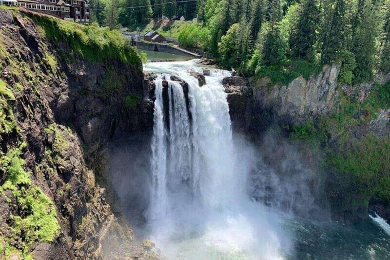 From Seattle: Pacific Northwest Waterfalls & Hiking Tour - The Value of the Tour