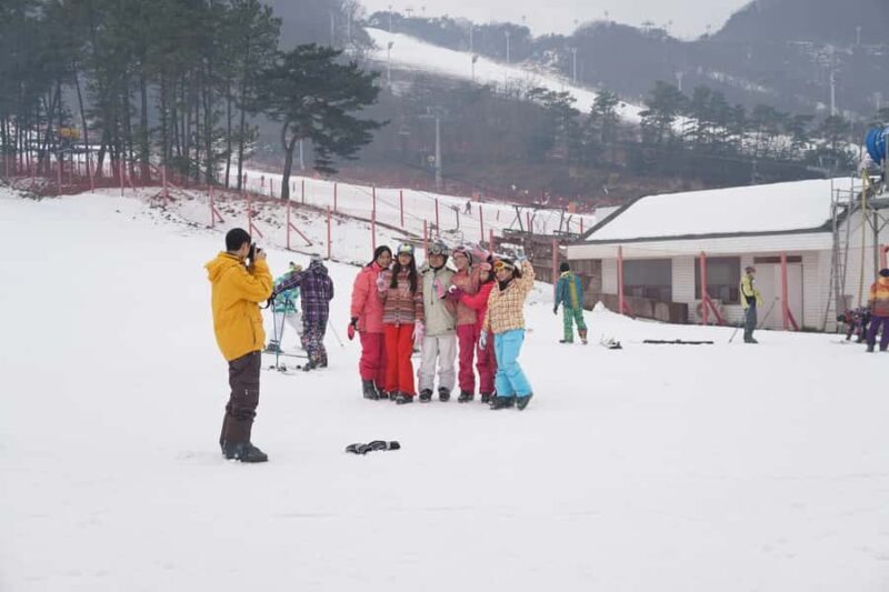From Seoul: Jisan Forest Resort Ski Full-Day Tour or Shuttle - The Role of the Guides and Support