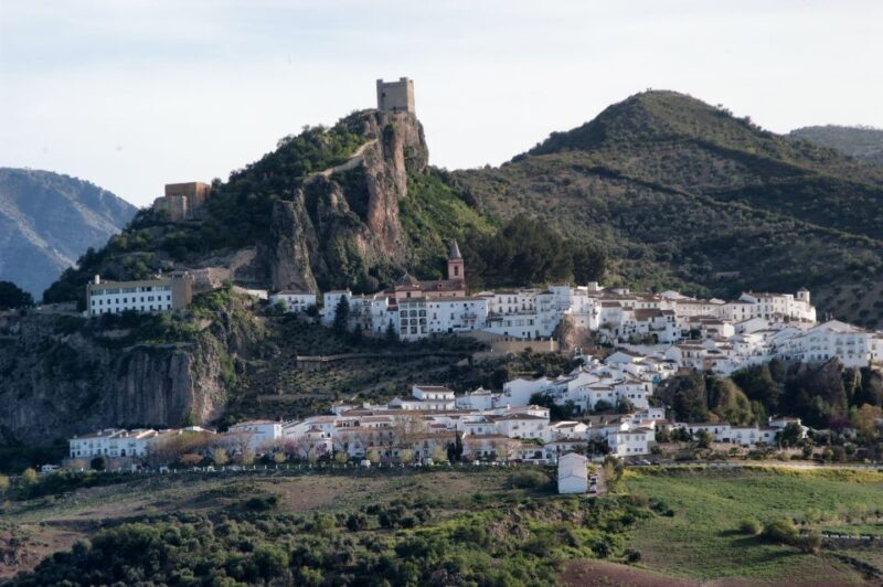 From Seville: Private Day Trip to Cádiz with Guide - Key Landmarks and Monuments