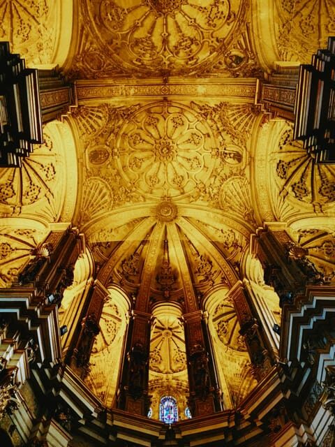 From Seville: Private excursion to Malaga with entrance fees to monuments - FAQ