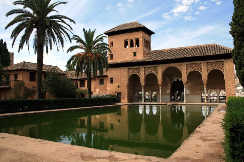 From Seville: Private Excursion to the Alhambra - FAQ
