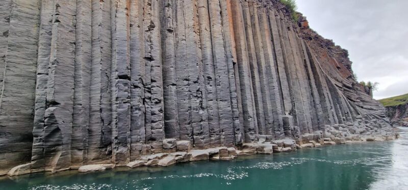 From Seydisfjordur: Stuðlagil Canyon and Vök Baths Day Tour - Key Points