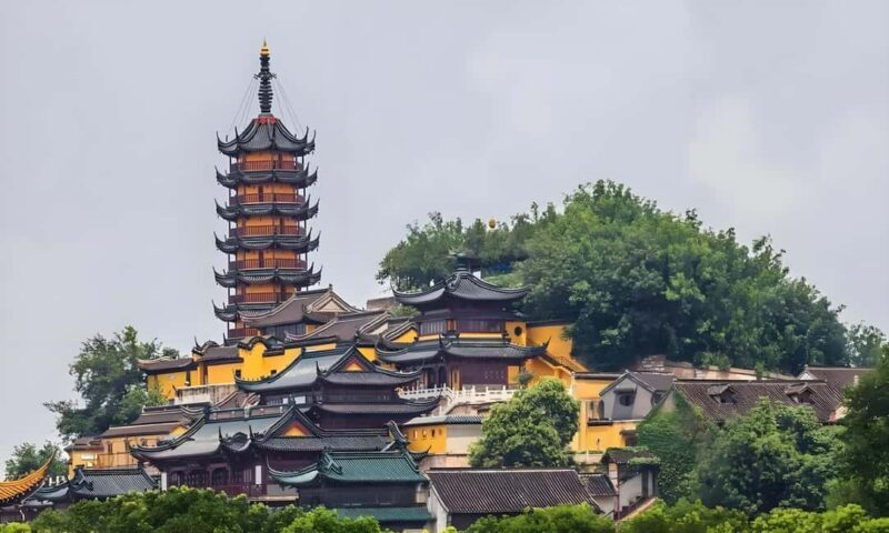From Shanghai: Suzhou Day Trip with Garden & Temple - Discover Suzhou in a Day: A Practical Guide to the Garden, Temple, and Water Town Experience