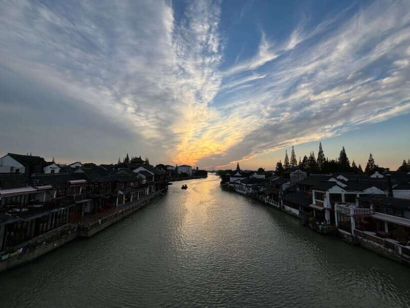 From Shanghai: Water Town Zhujiajiao Tour with Gondola ride - An In-Depth Look at the Zhujiajiao Water Town Tour