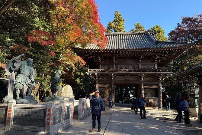 From Shinjuku:Mt.Takao Hike,Temple & Onsen with Samurai Guide Sho - Authenticity & Comfort
