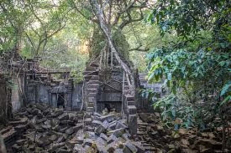 From Siem Reap: Beng Mealea and Kamphong Phluk Day Tour - Key Points