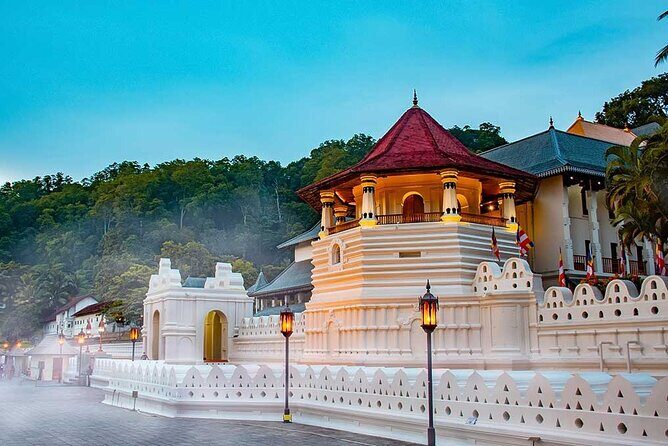 From Sigiriya to Kandy Transfer by Private Comfortable Car - The Route: What to Expect