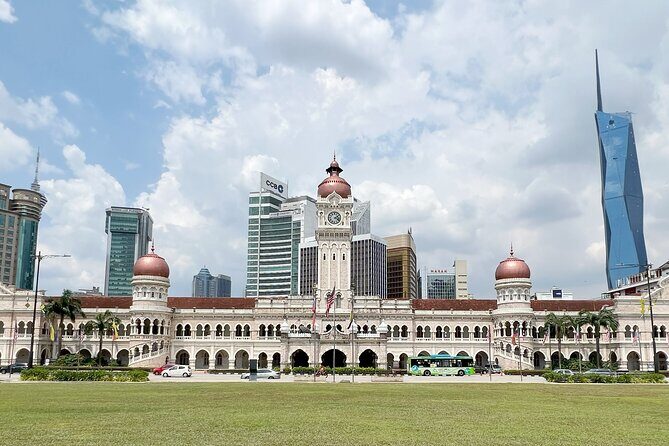 From Singapore: Private Kuala Lumpur / Malacca tour + SKY DINING - Exploring This Tour in Detail