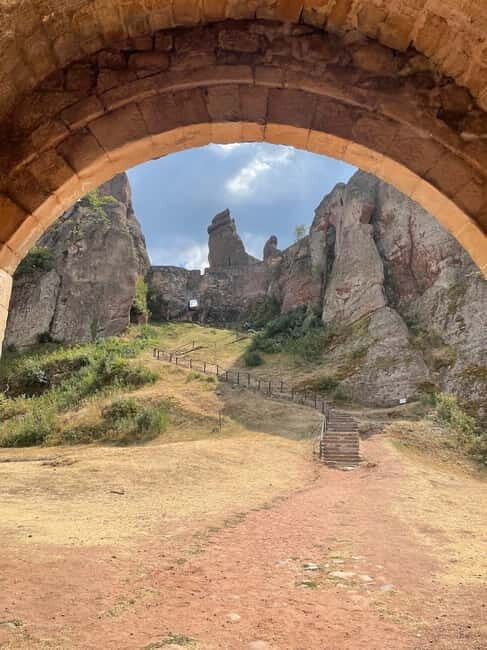 From Sofia: Belogradchik Fortress & Venetsa Cave 12 hrs Tour - An In-Depth Look at the Experience