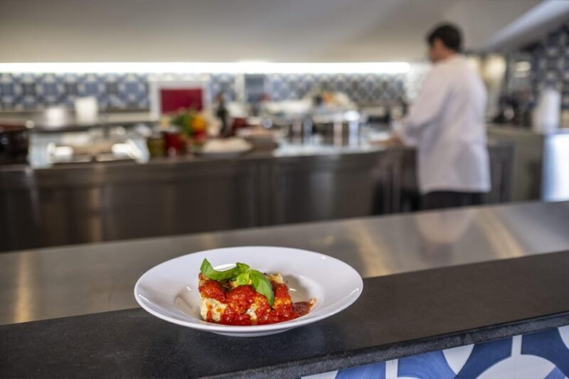 From Sorrento: Cooking School w/ View of Mount Vesuvius - Key Points