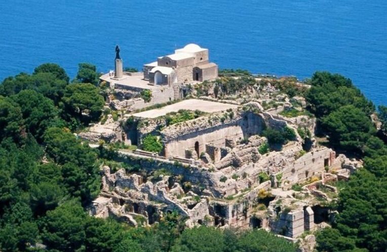 From Sorrento or Naples: Capri Full-Day Private Tour - Why Choose a Private Full-Day Tour of Capri?