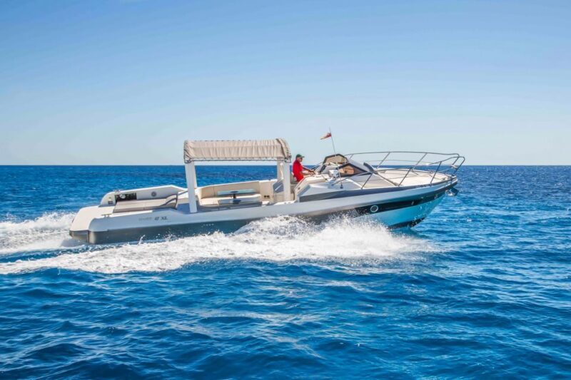 From Split: Blue Cave & 5 Islands with Vis & Hvar Boat Tour - Key Points