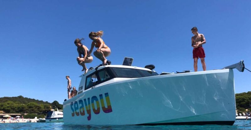 From Split: Luxury Cabin Boat Tour to The Blue Cave and Hvar - Key Points