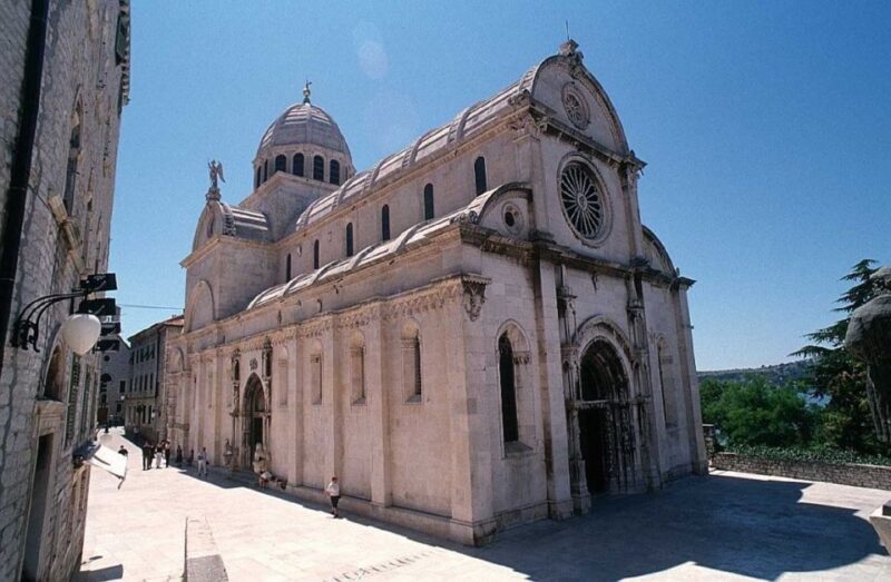 From Split or Trogir: Day-Trip to ibenik and Zadar - FAQs