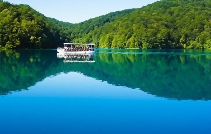 From Split: Plitvice Lakes Guided Tour with Entry Tickets - FAQ