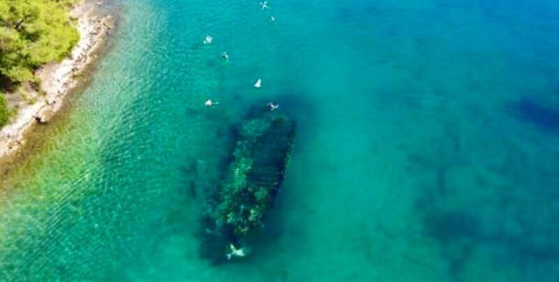 From Split:Private boat tour:Trogir, Blue Lagoon & Shipwreck - Key Points
