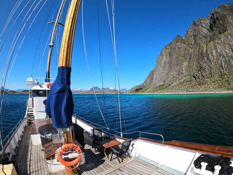 From Svolvær: Private Midnight Sun Yacht Cruise in Lofoten - A Closer Look at the Experience