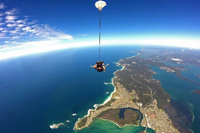 From Sydney: Tandem Skydive Experience over Newcastle Beach - Who Will Love This?