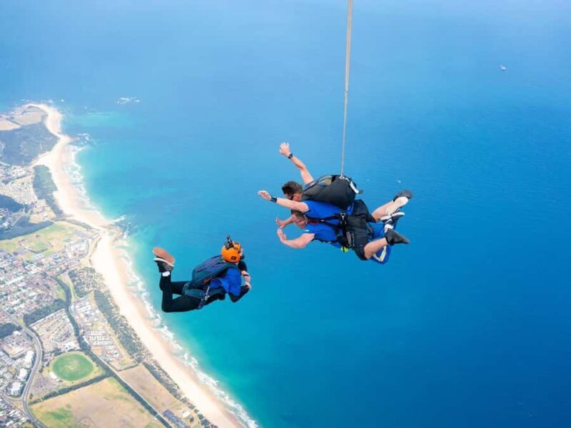 From Sydney: Tandem Skydive Experience over Wollongong Beach - Pricing and Value