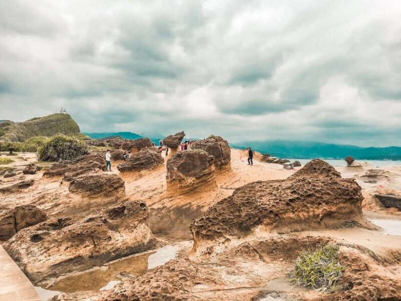 From Taipei: Private Scenic Tour to Jiufen, Yehliu & Pingxi - FAQ