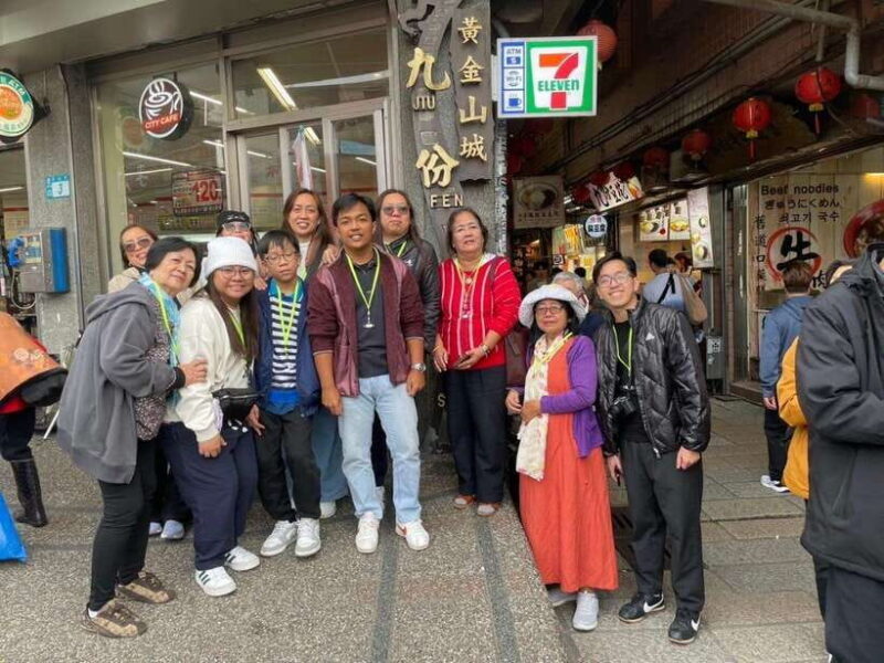 From Taipei: Shifen, Jiufen, and Yehliu Geopark Day Tour - Authentic Experiences and Helpful Tips