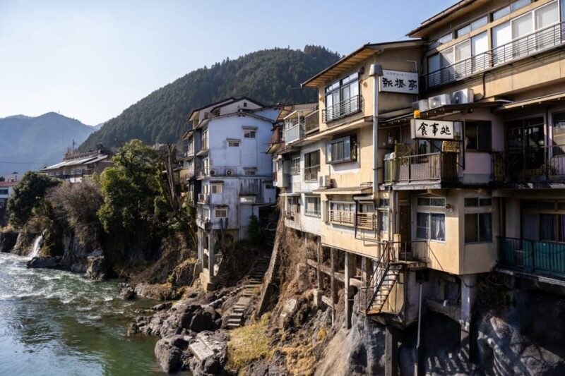 From Takayama: Gujo Hachiman -History, Traditions and Crafts - Practical Tips for Making the Most of the Tour