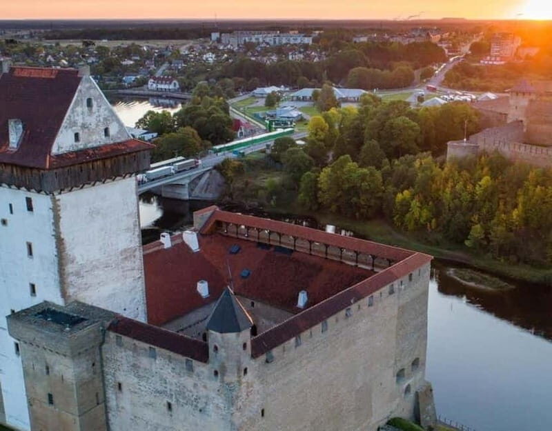 From Tallinn: Narva and "A View of Russia" Day Trip - Key Points