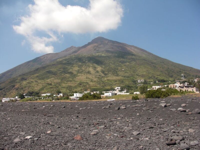 From Taormina: Chic Panarea and Stromboli Day Tour - Wrapping Up