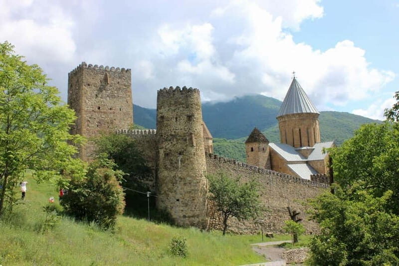 From Tbilisi to Kazbegi: Explore Ananuri & Gudauri - The Experience of Transportation and Guides