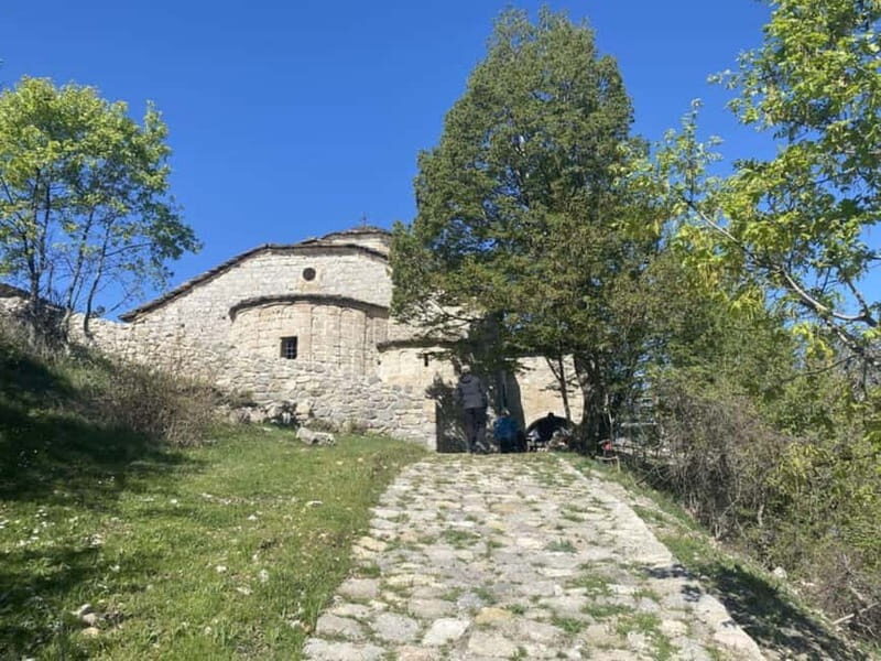 From Tirana: 4-Day Hiking Tour Voskopoja & Vithkuq Albania - Key Points