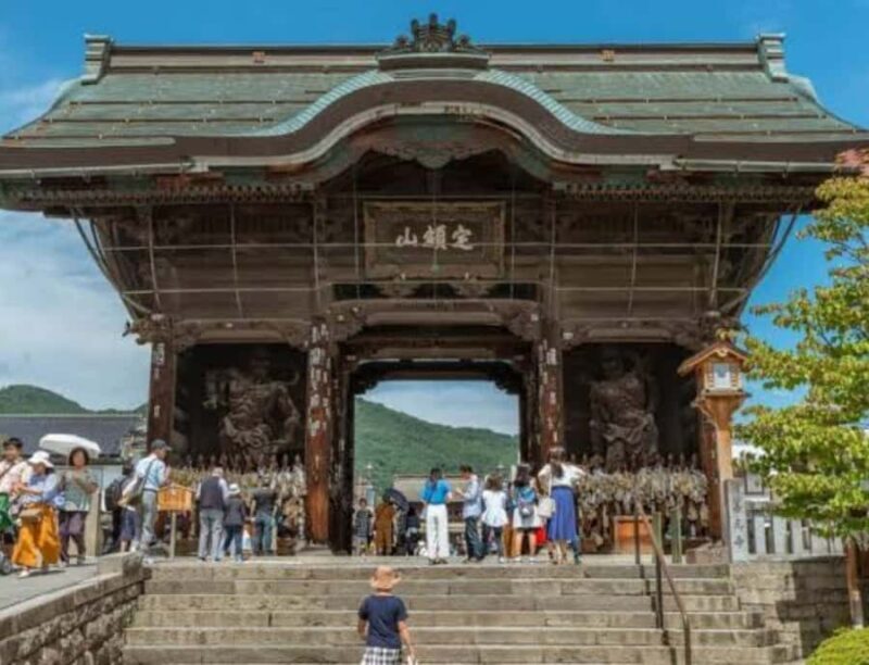 From Tokyo: Snow Monkey & Zenkoji Temple Customizable Tour - Exploring Japan’s Alpine Treasures with the From Tokyo: Snow Monkey & Zenkoji Temple Customizable Tour