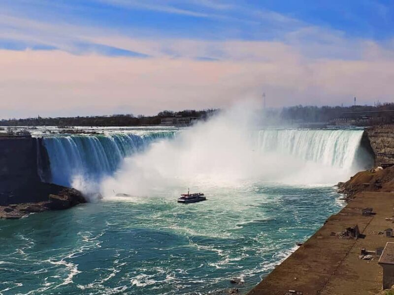 From Toronto Small-Group 7 Guests Max - Includes Boat Cruise - What’s Included and What’s Not