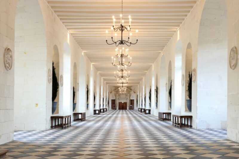 From Tours: Small Group Half Day Trip to Chenonceau Castle - Key Points