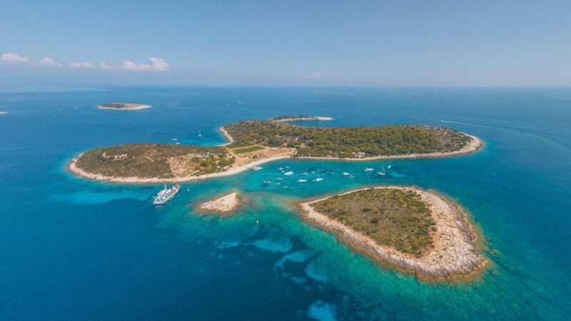 From Trogir: Blue Cave, Hvar and 5 Islands Private Boat Tour - Hvar: Historic Charm and Stunning Views