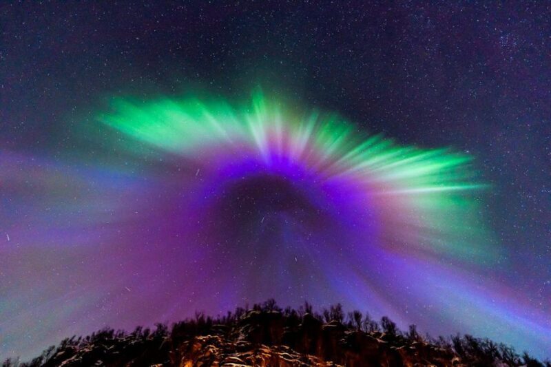 From Tromsø: Aurora Minibus Chase with Portrait and Hot Meal - Key Points