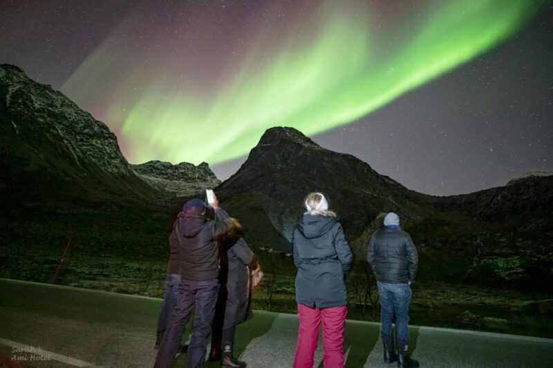 From Tromsø: Aurora Minibus Chase with Portrait and Hot Meal - FAQ