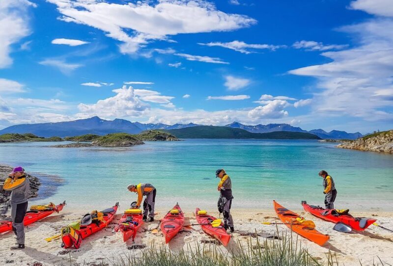 From Tromsø: Kayak trip with lunch and sauna at Sommarøy - Practical Details & Tips