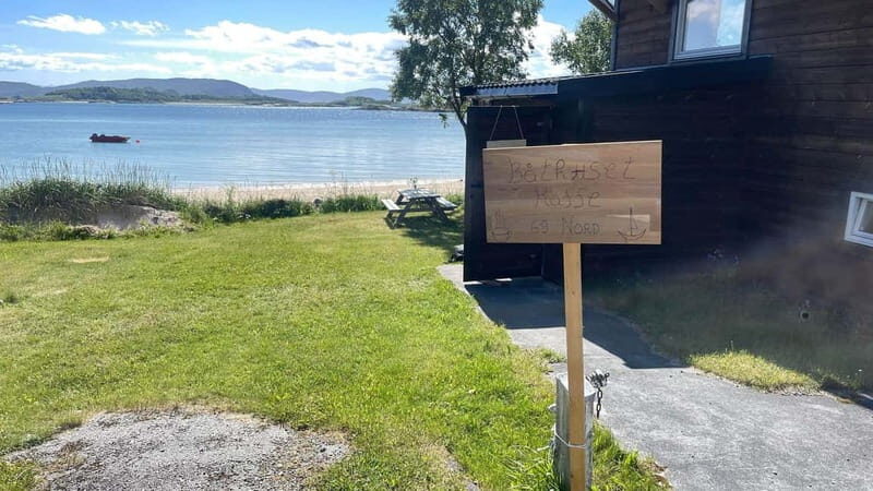 From Tromsø: Sailing Kayak at Sommarøy, incl. lunch & sauna - The Itinerary in Detail