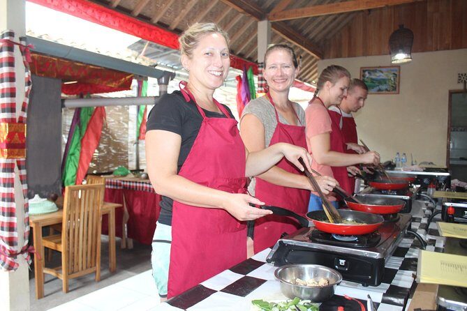 From Ubud : Ubud Balinese cooking class with Market tour - Key Points