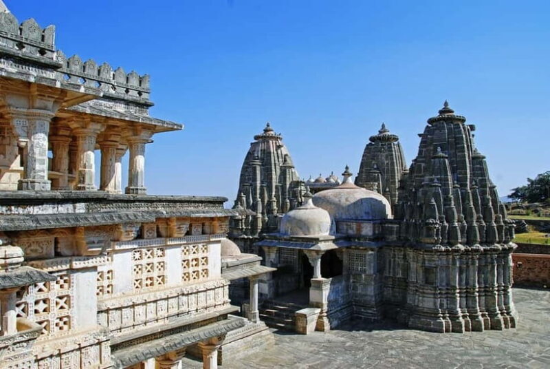 From Udaipur: Kumbhalgarh and Ranakpur Temple Day Excursion - Kumbhalgarh Fort: A Majestic Landmark