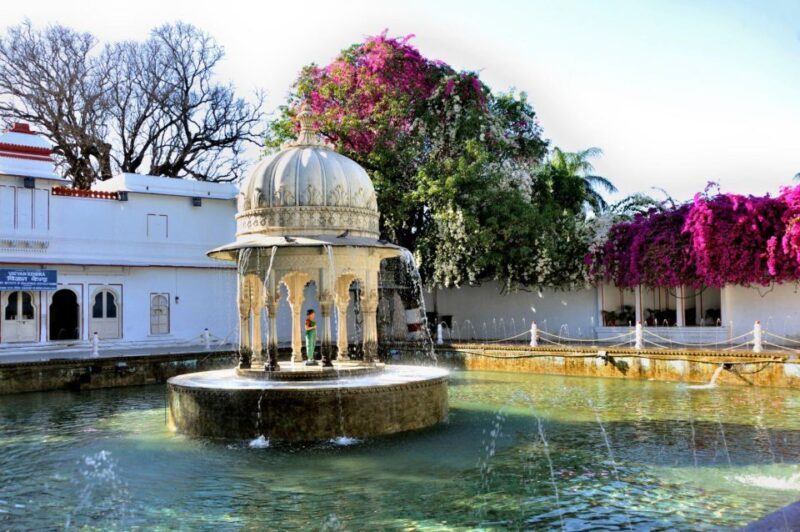 From Udaipur: Private Udaipur City of Lakes Sightseeing Tour - Who Is This Tour Best For?
