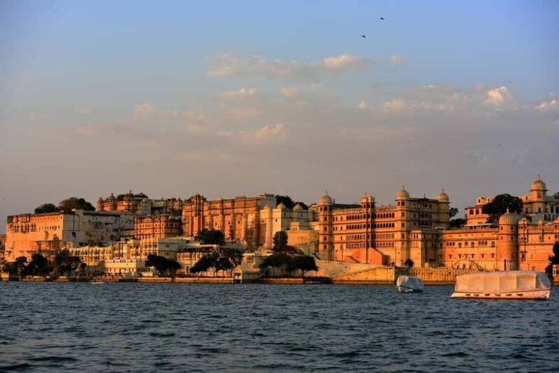 From Udaipur: Udaipur Day Tour with private Guide - Who Will Appreciate This Tour Most?