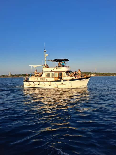 From Umag: Boat Tour to Savudrija with Swimming and Dolphins - A Detailed Look at the Boat Tour from Umag to Savudrija