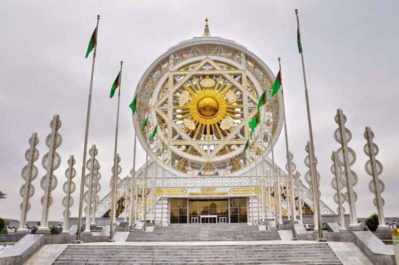 From Uzbekistan: Turkmenistan 4-Day Sightseeing Tour - Day 1: Border Crossings and the Door to Hell